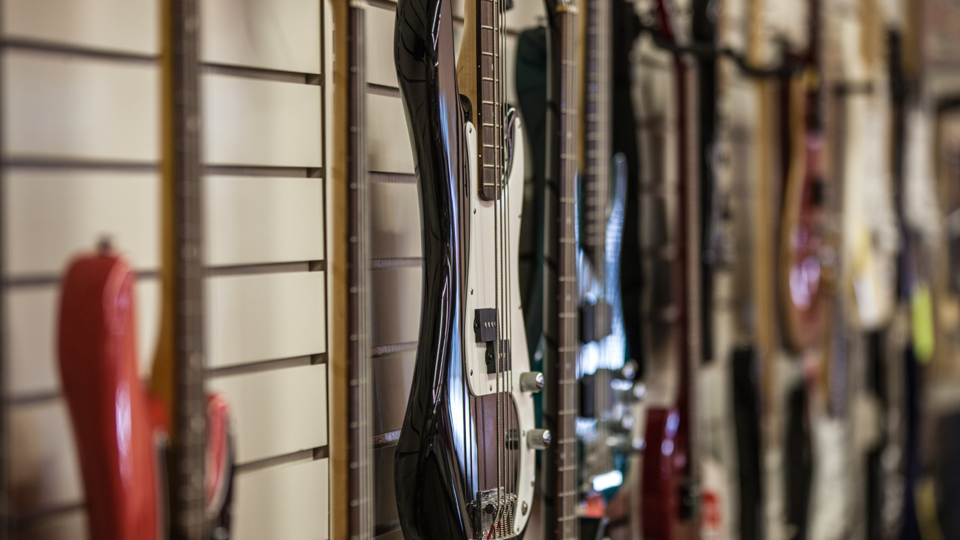 Searching for Pawn Shops in Hampton VA? Look No Further!